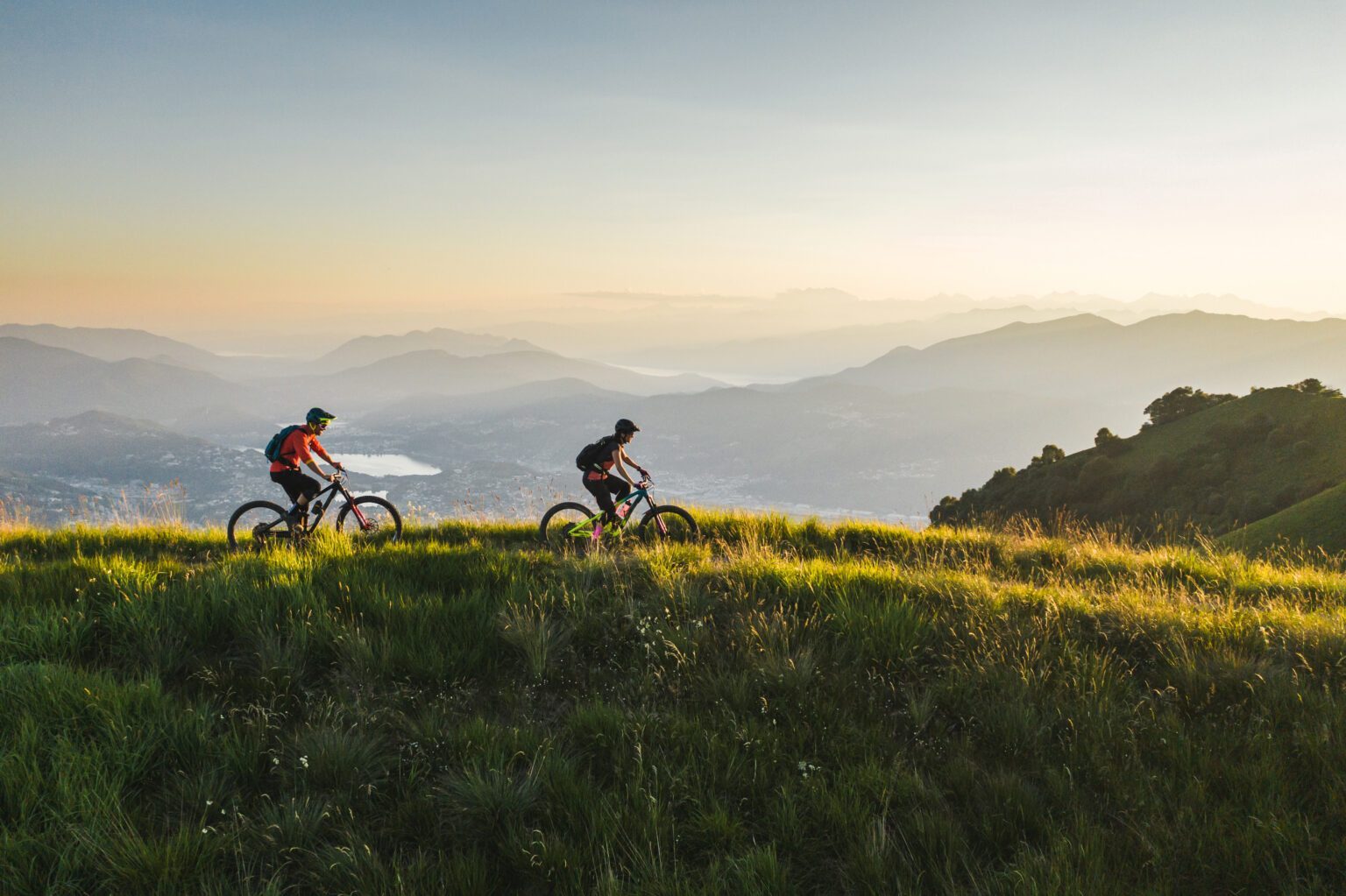 Vélo de route FFVélo : clubs, randonnées et itinéraires - Fédération ...