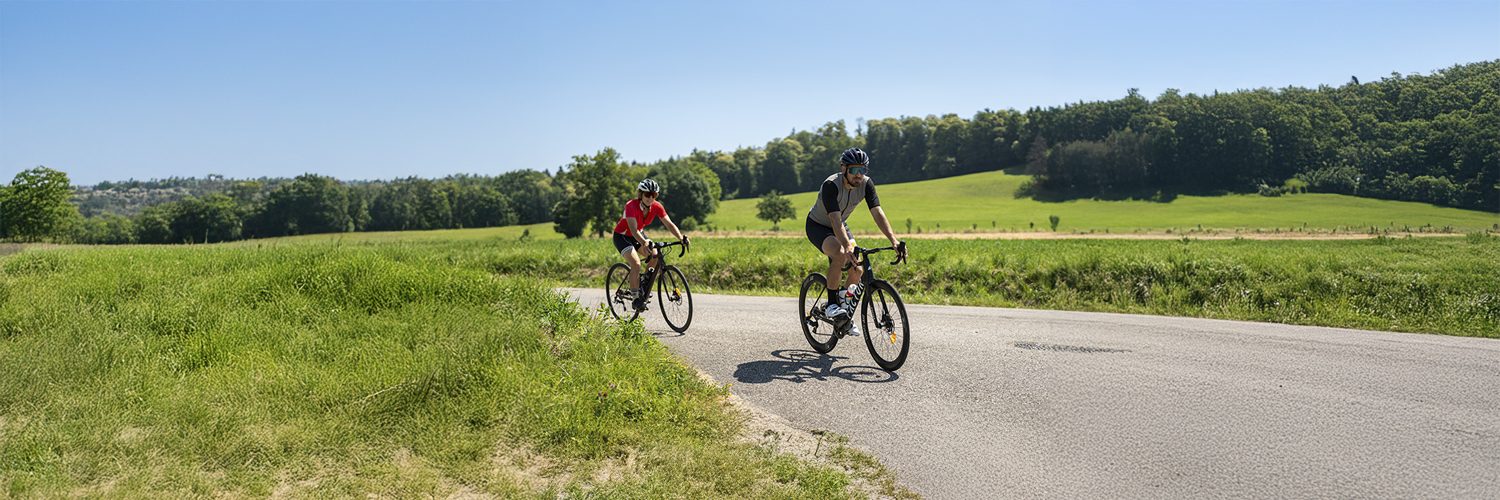 Vélo de route FFVélo : clubs, randonnées et itinéraires - Fédération ...